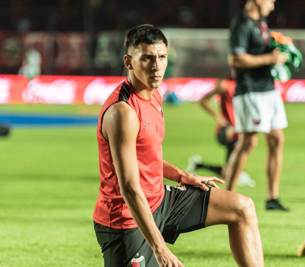 Eric Meza estaría en el radar del Estudiantes de Eduardo Domínguez ...