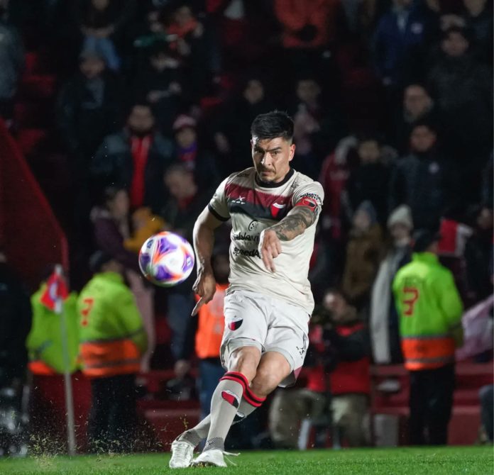 Paolo Goltz luego de la derrota: "Al técnico lo bancamos y el grupo ...