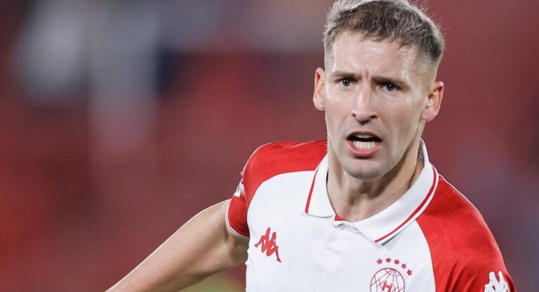 Racing cierra el fichaje de Matko Miljevic y oficializa a Valentín ...